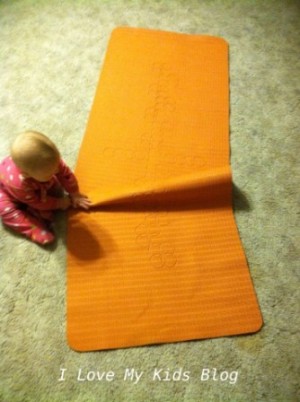 How to Make a DIY Indoor Hopscotch Mat with a Yoga mat!